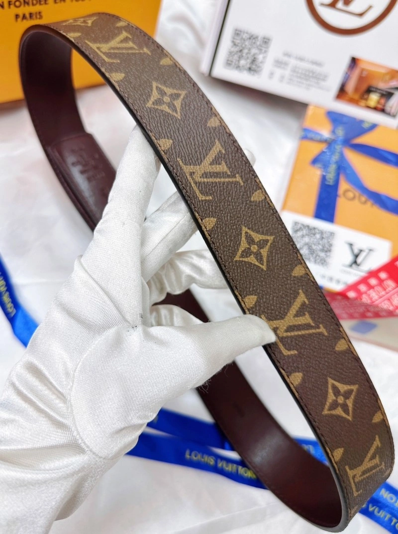 Legit Louis Vuitton Belts