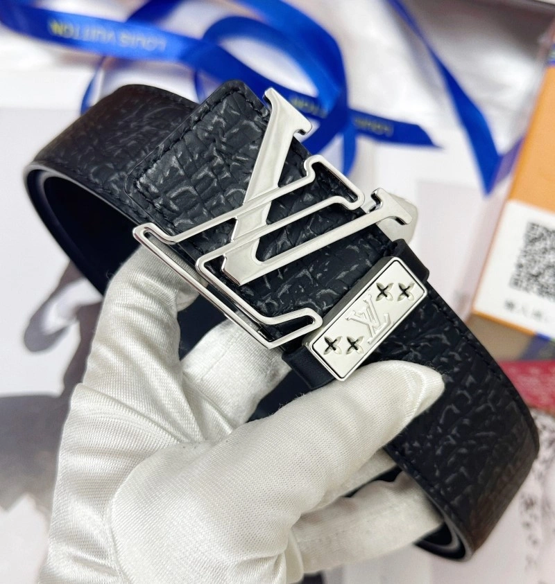 Top mirror Louis Vuitton Belts