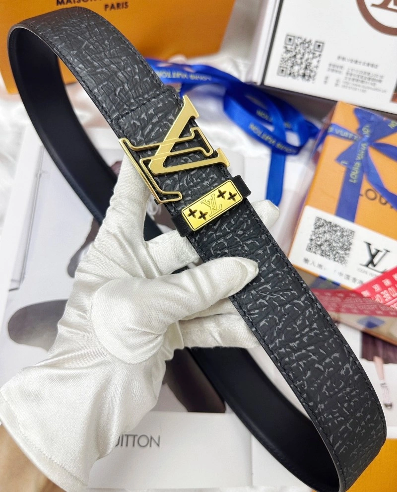 Top mirror Louis Vuitton Belts