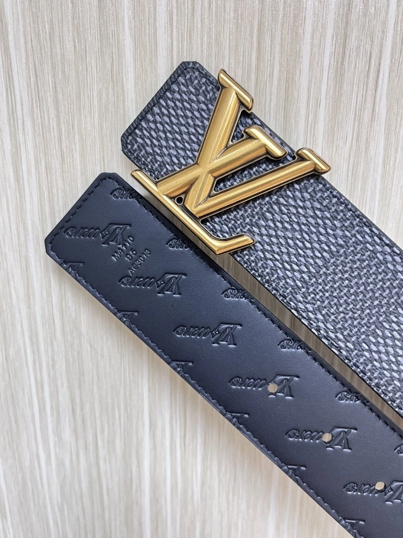 Low-cost Louis Vuitton Belts