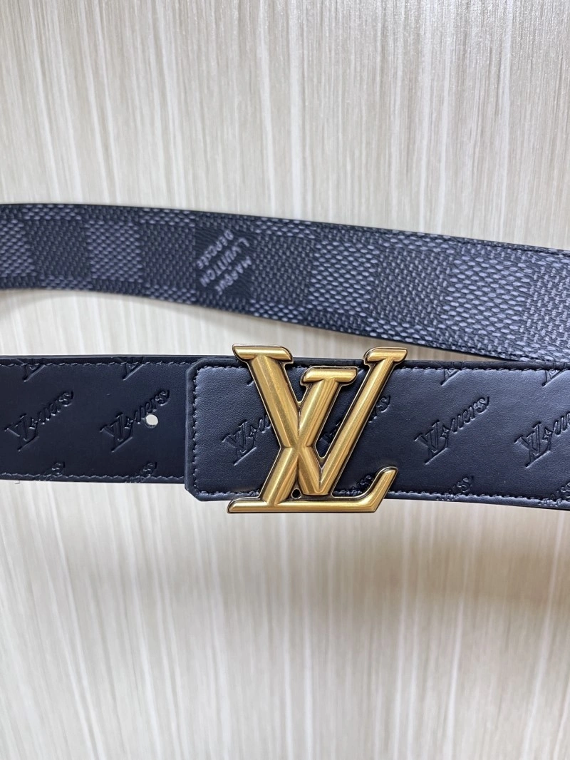Low-cost Louis Vuitton Belts