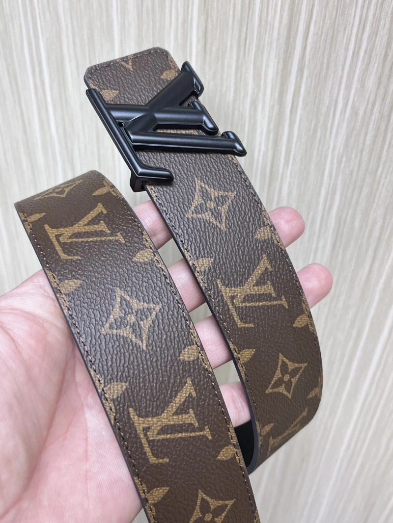 Bargain Louis Vuitton Belts