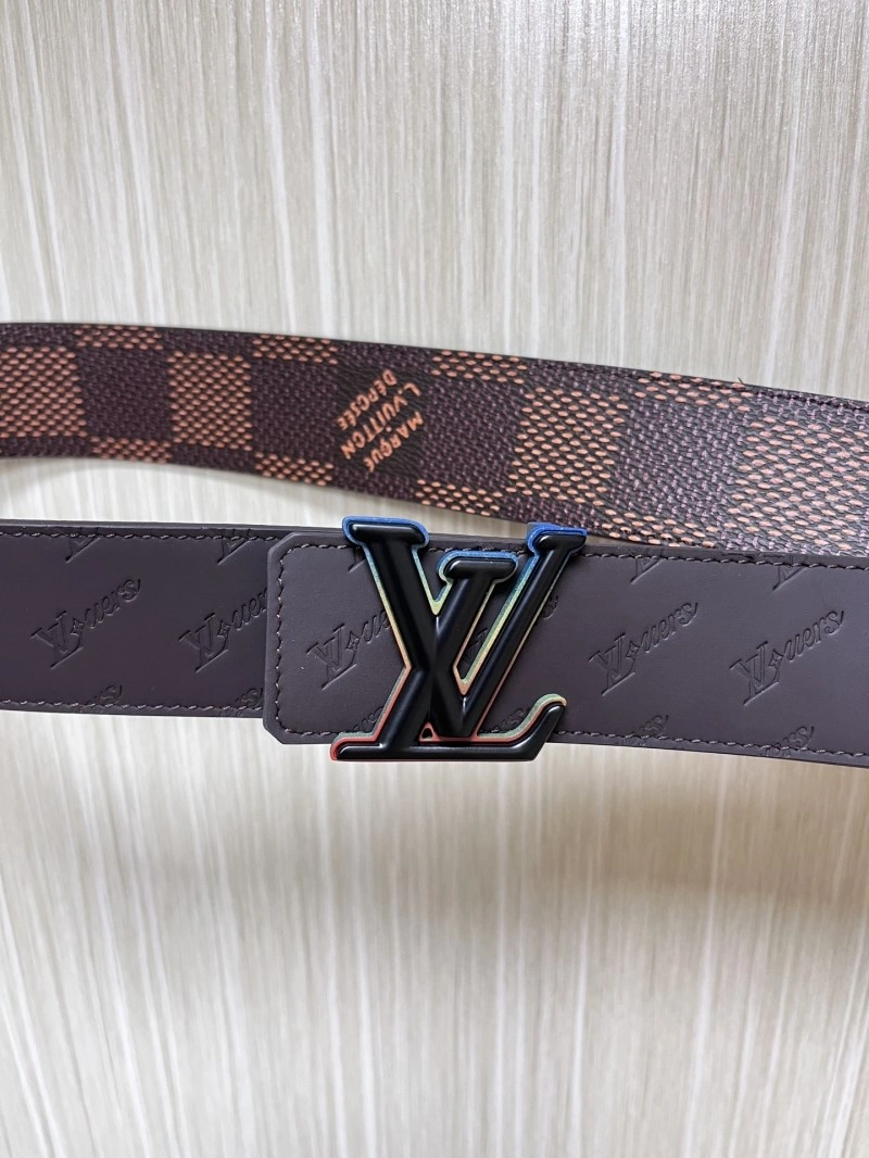 Top mirror Louis Vuitton Belts