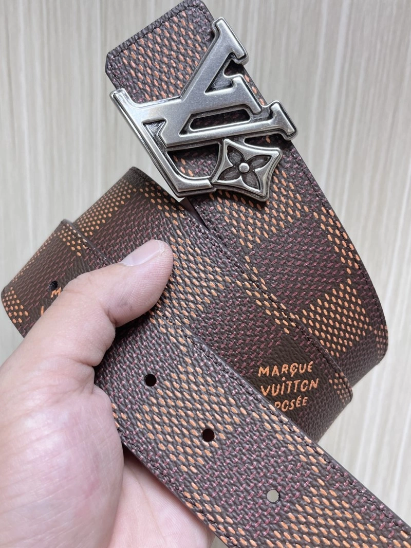 Low-cost Louis Vuitton Belts