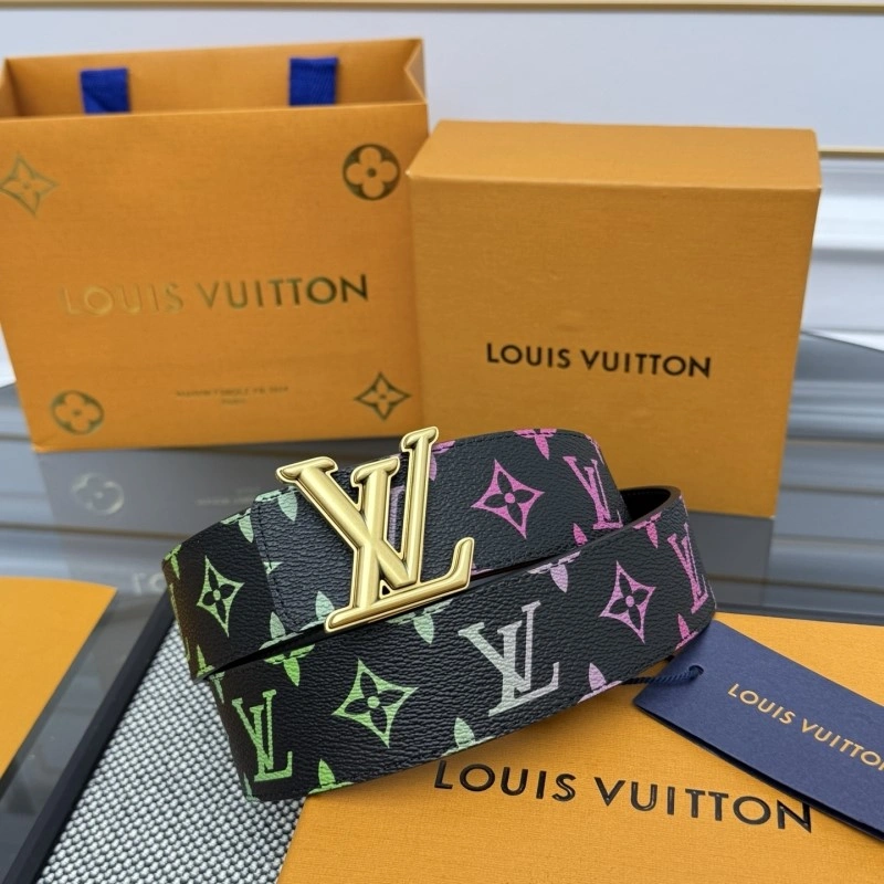 Top mirror Louis Vuitton Belts