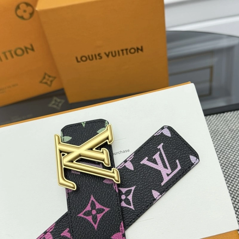 Top mirror Louis Vuitton Belts