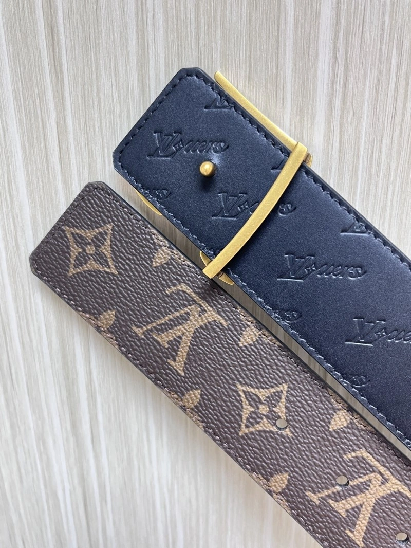 Top mirror Louis Vuitton Belts