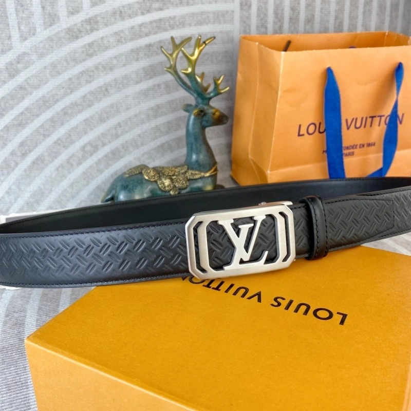 Top mirror Louis Vuitton Belts