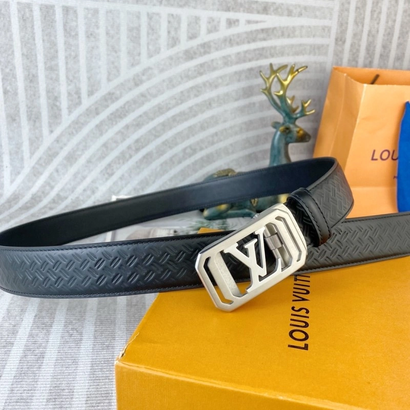 Top mirror Louis Vuitton Belts