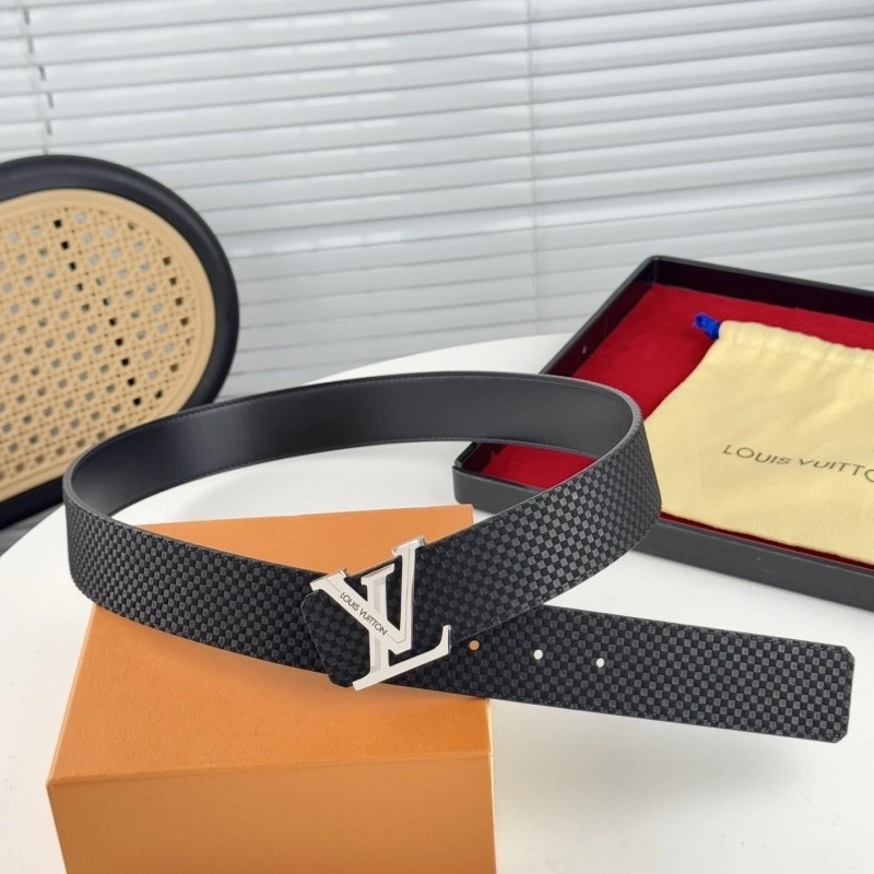Low-cost Louis Vuitton Belts
