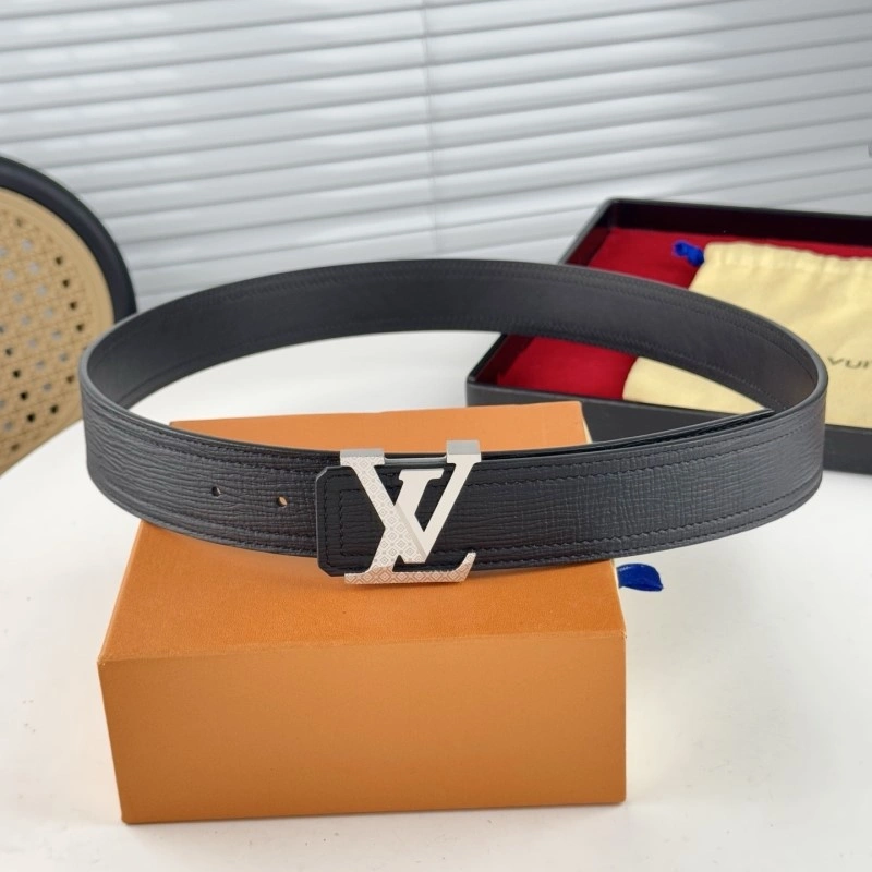 Top mirror Louis Vuitton Belts