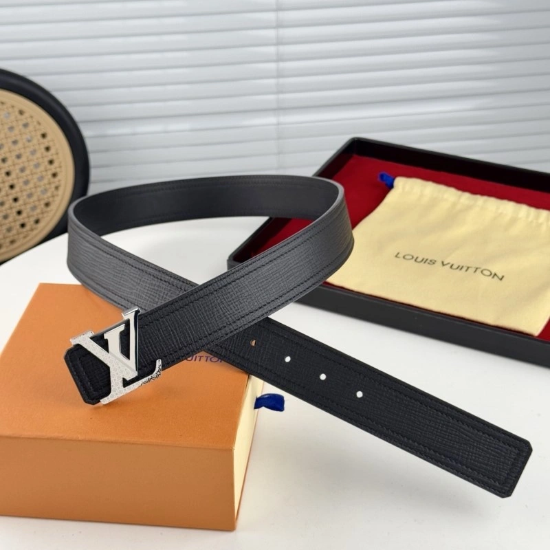 Top mirror Louis Vuitton Belts