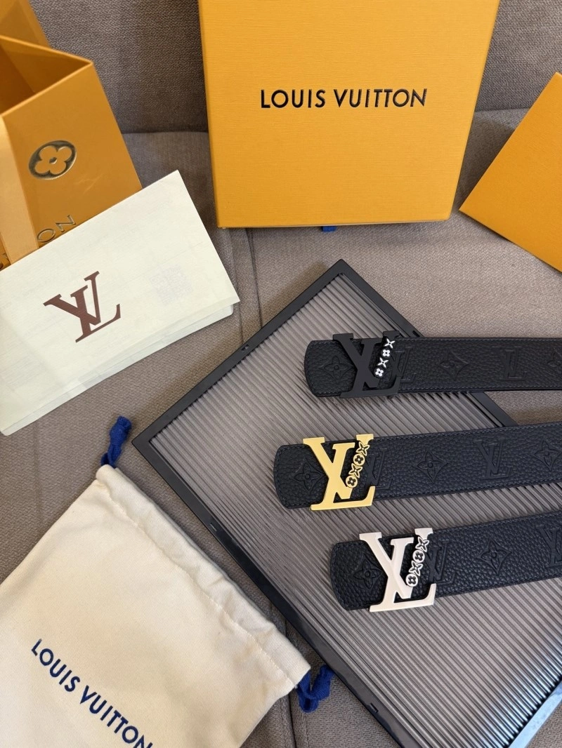Accurate model Louis Vuitton Belts
