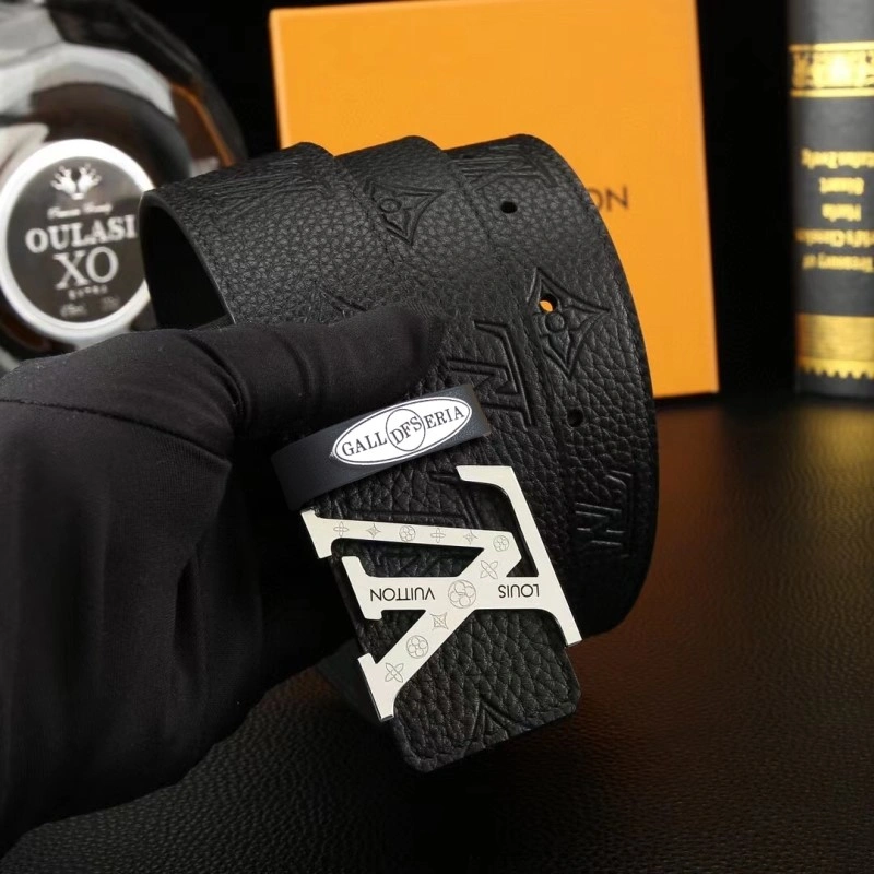 Inexpensive Louis Vuitton Belts