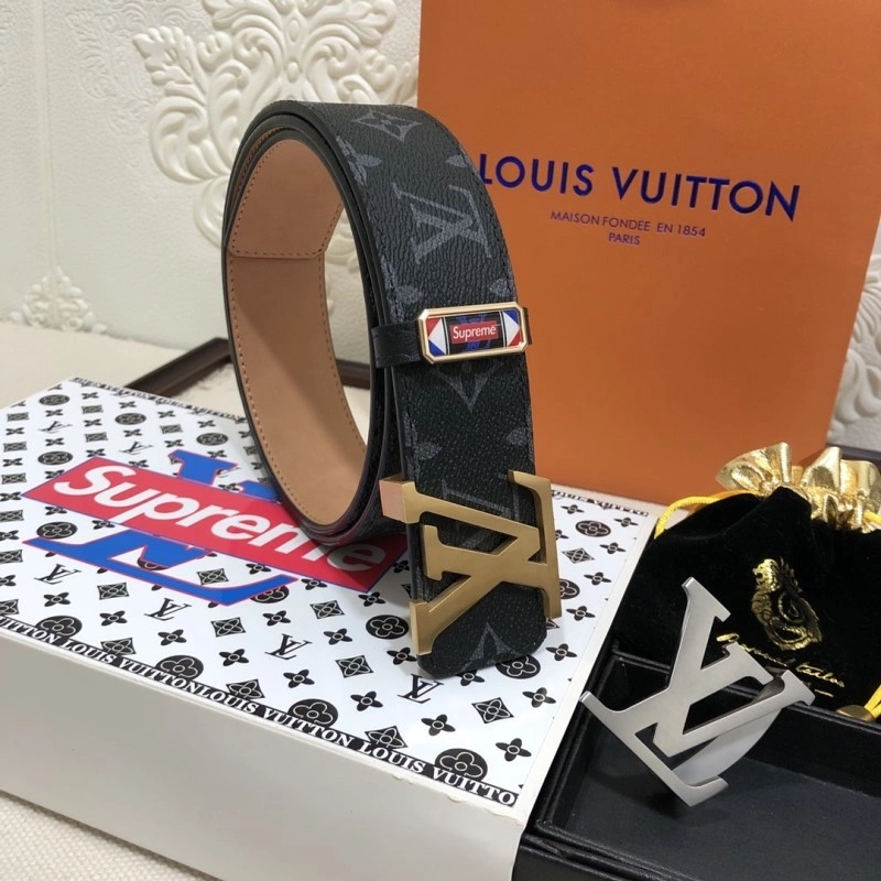 Top mirror Louis Vuitton Belts