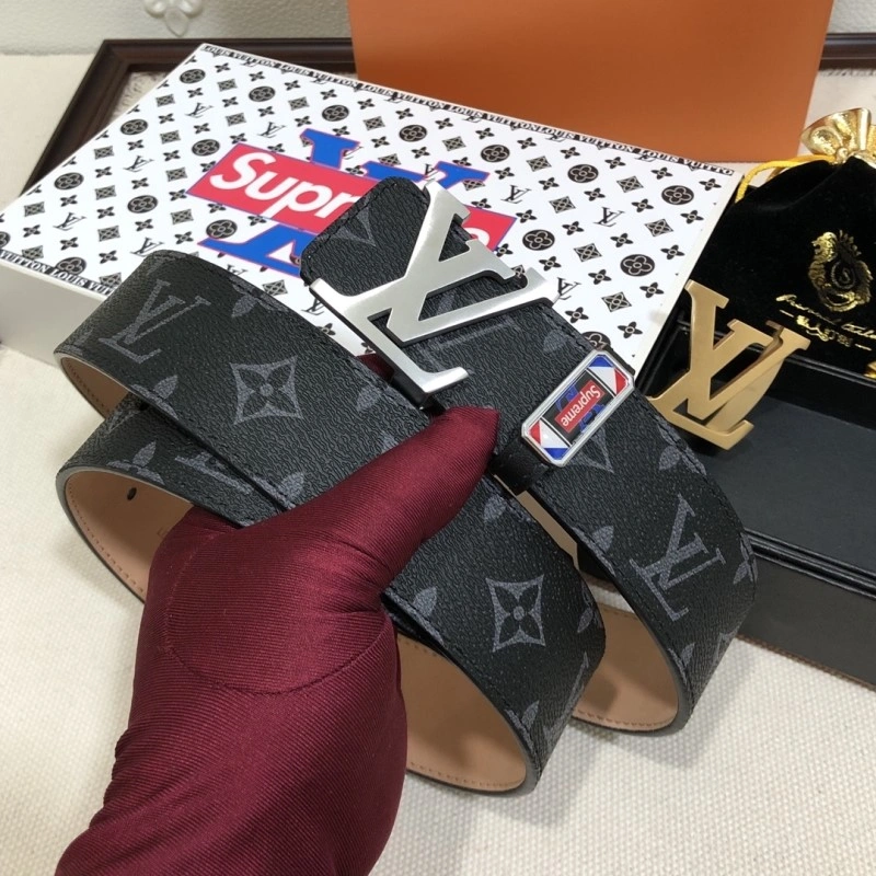 Top mirror Louis Vuitton Belts