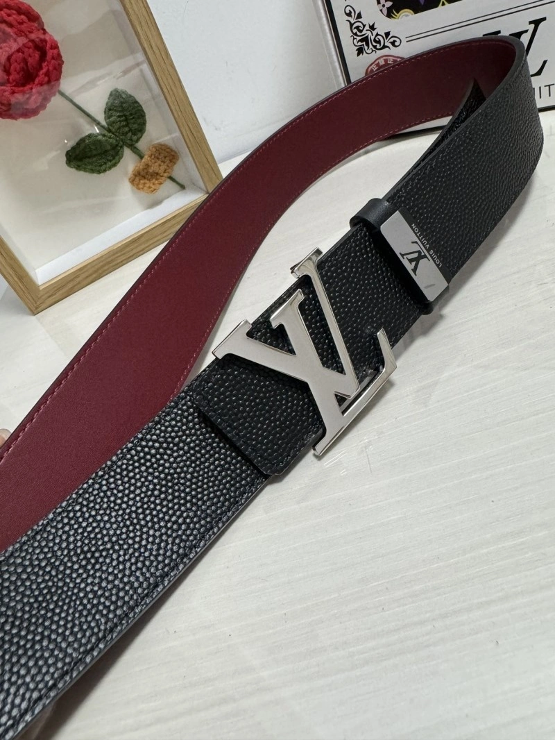 Accurate model Louis Vuitton Belts