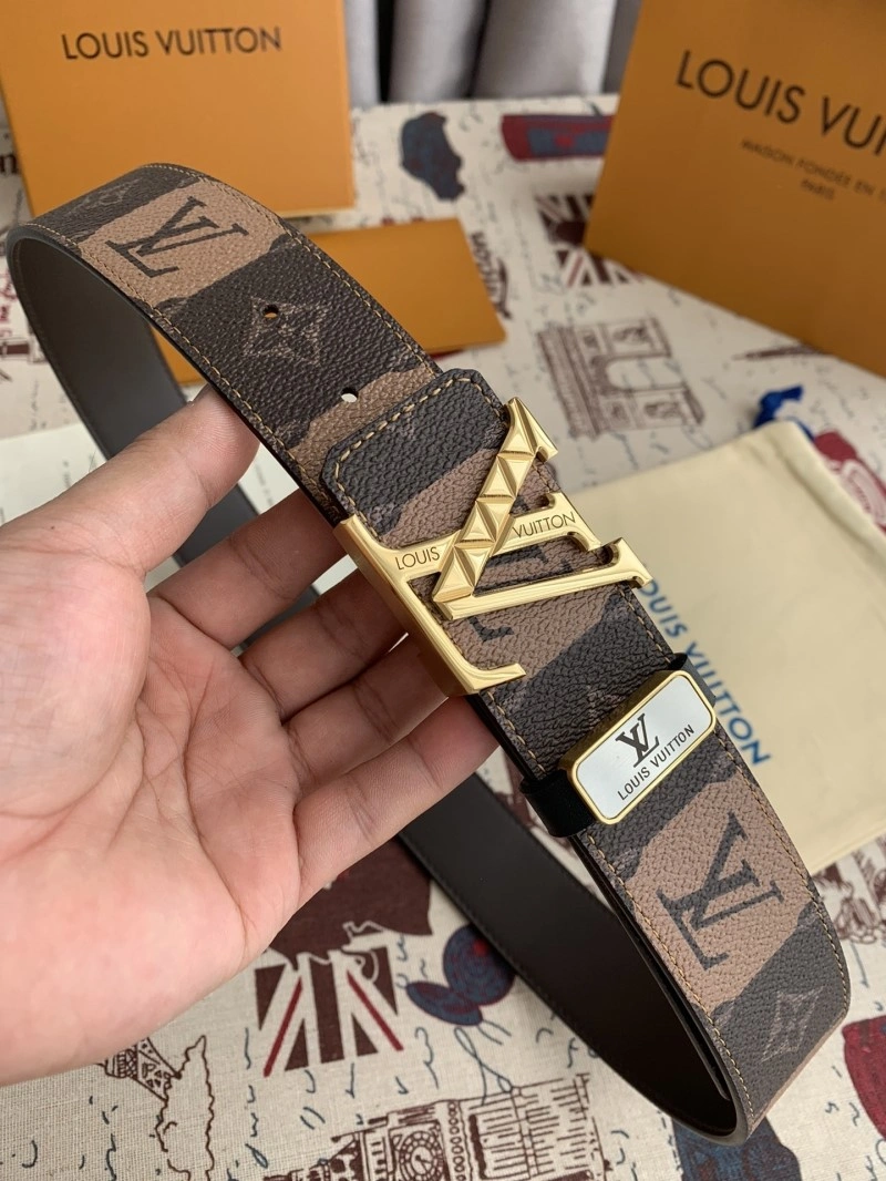 Top mirror Louis Vuitton Belts