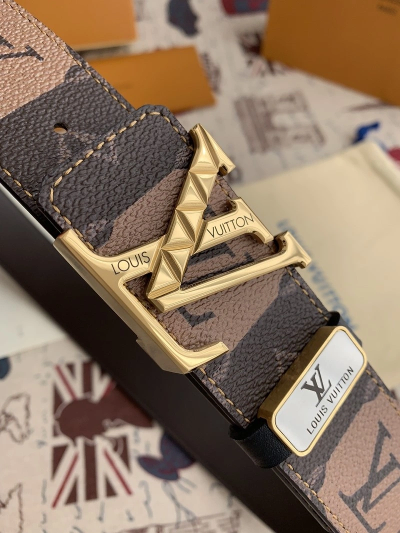 Top mirror Louis Vuitton Belts
