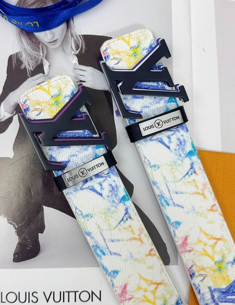 Accurate model Louis Vuitton Belts