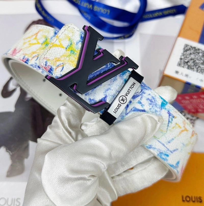 Accurate model Louis Vuitton Belts