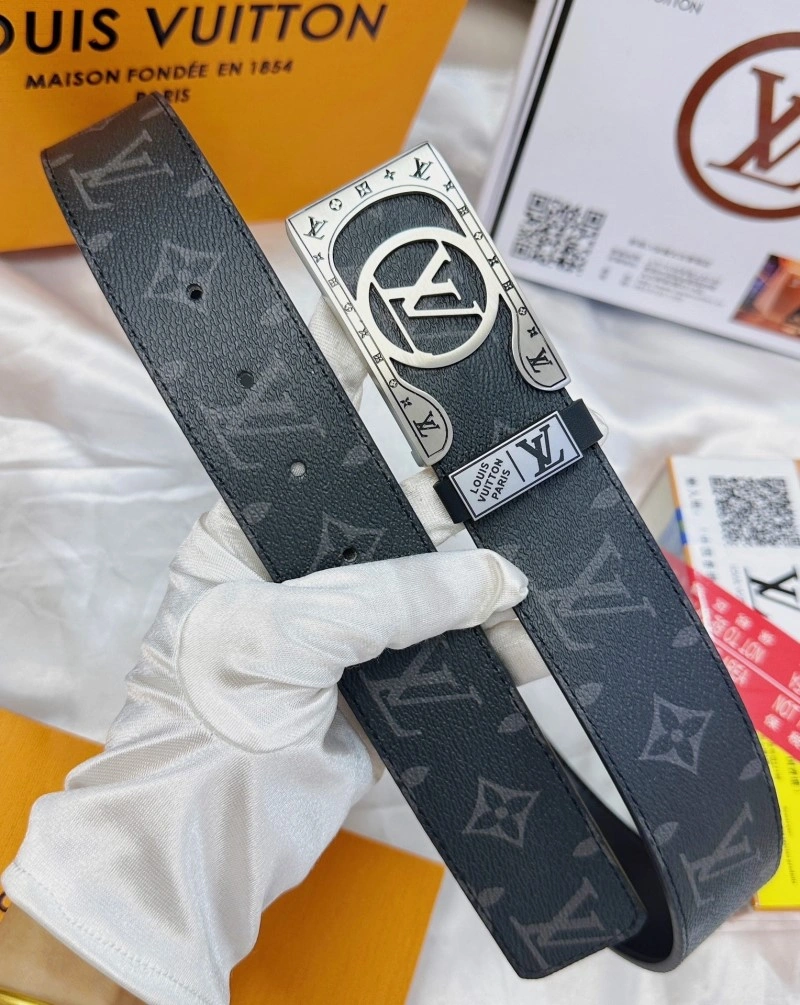 Top mirror Louis Vuitton Belts