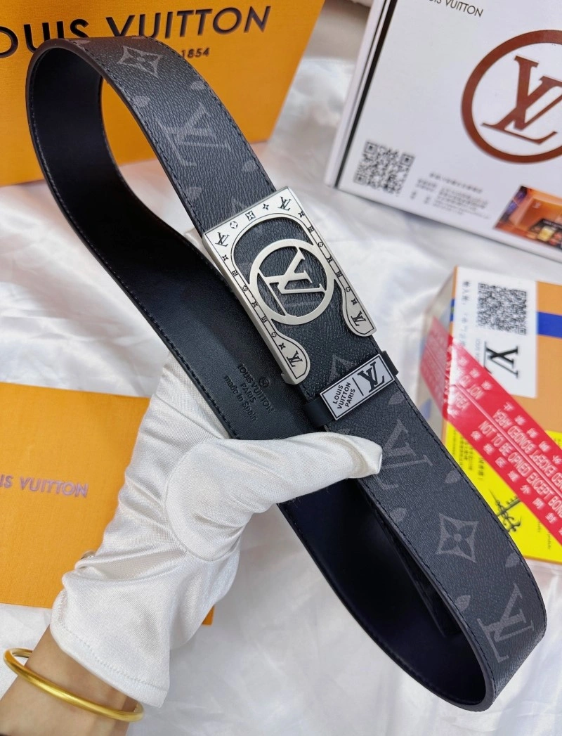 Top mirror Louis Vuitton Belts