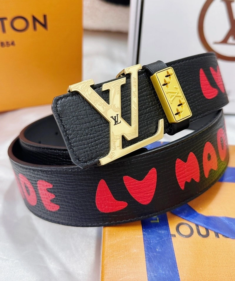 Top mirror Louis Vuitton Belts