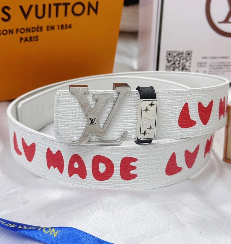Top mirror Louis Vuitton Belts