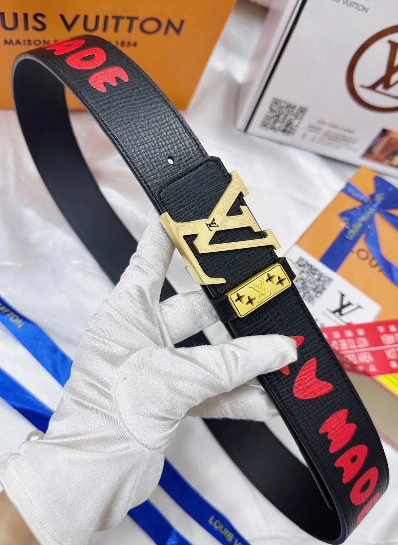Top mirror Louis Vuitton Belts