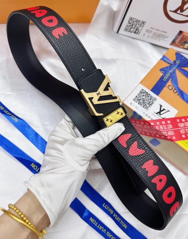 Top mirror Louis Vuitton Belts