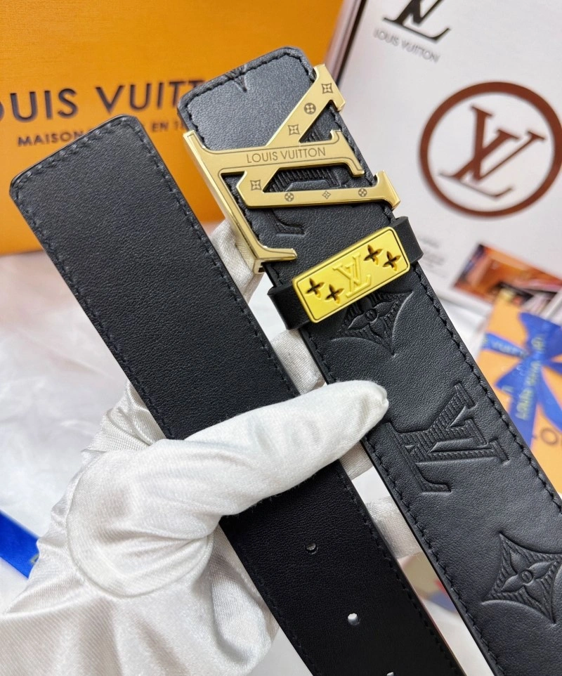 Top mirror Louis Vuitton Belts