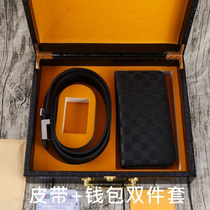 Low-cost Louis Vuitton Belts