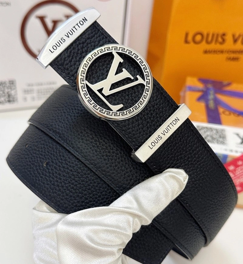 Accurate model Louis Vuitton Belts