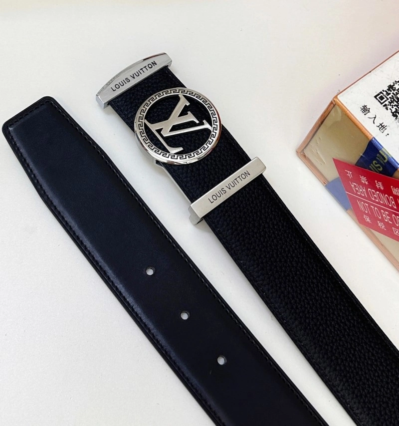 Accurate model Louis Vuitton Belts