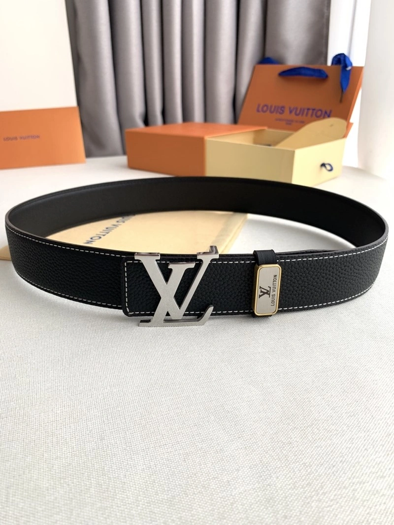 Top mirror Louis Vuitton Belts