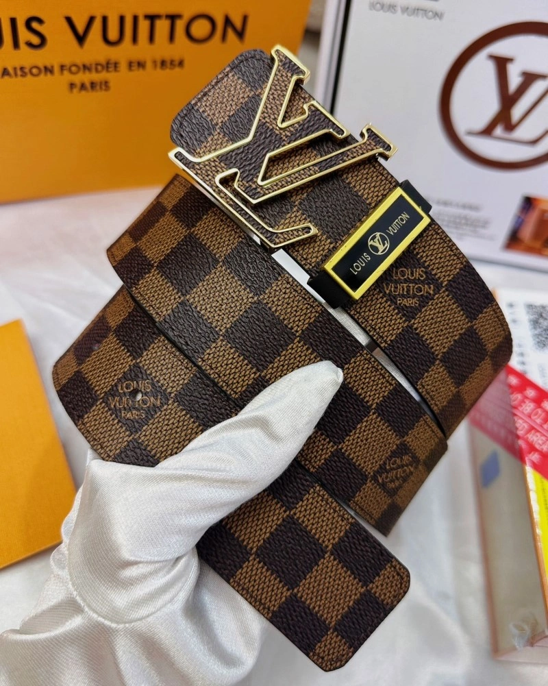Low-cost Louis Vuitton Belts