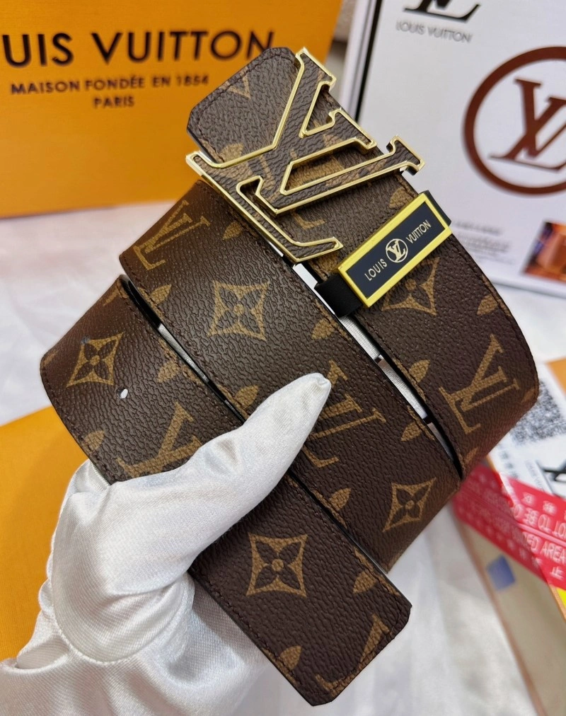 Low-cost Louis Vuitton Belts