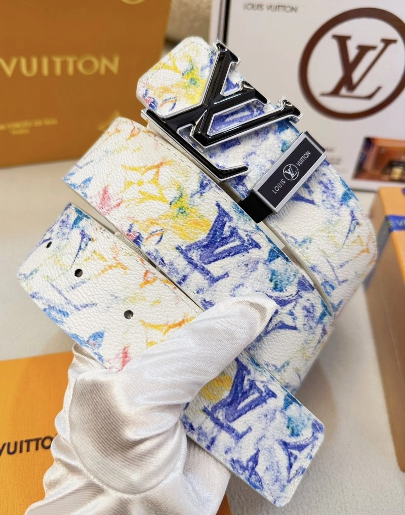 Low-cost Louis Vuitton Belts