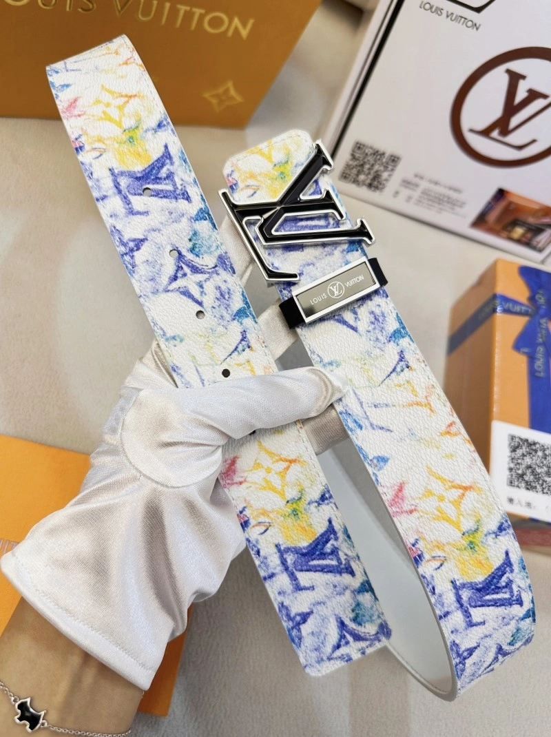 Low-cost Louis Vuitton Belts