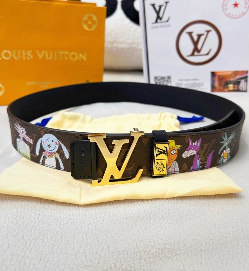 Top mirror Louis Vuitton Belts