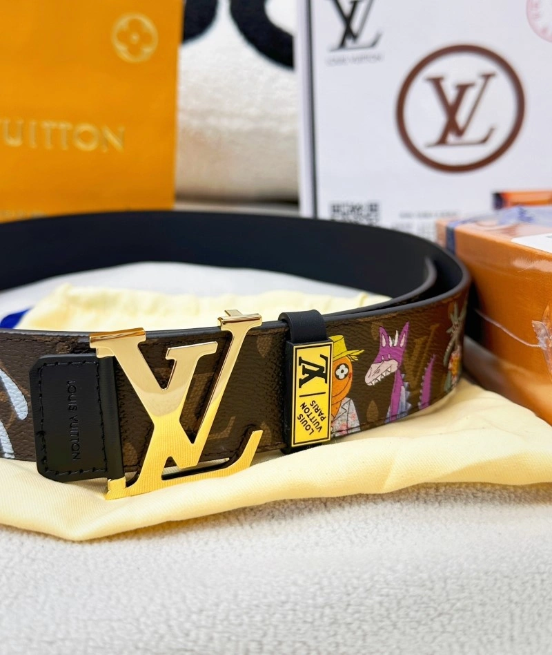 Top mirror Louis Vuitton Belts