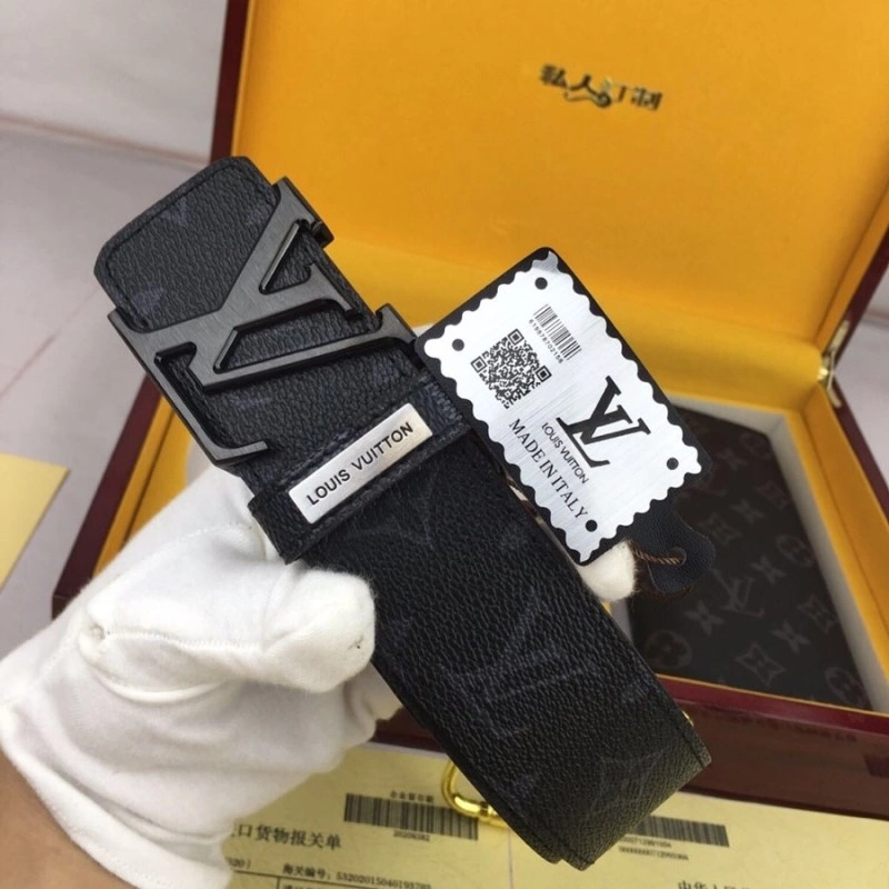Accurate model Louis Vuitton Belts