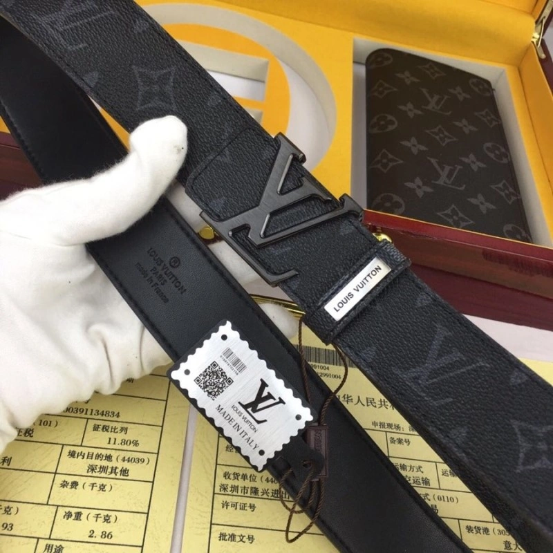 Accurate model Louis Vuitton Belts