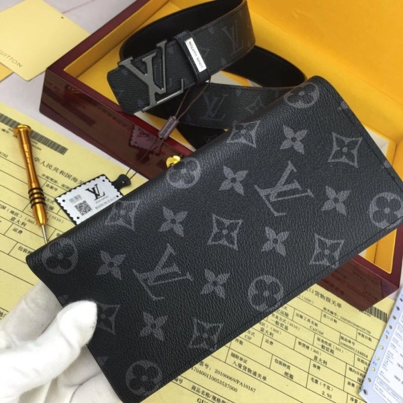 Accurate model Louis Vuitton Belts