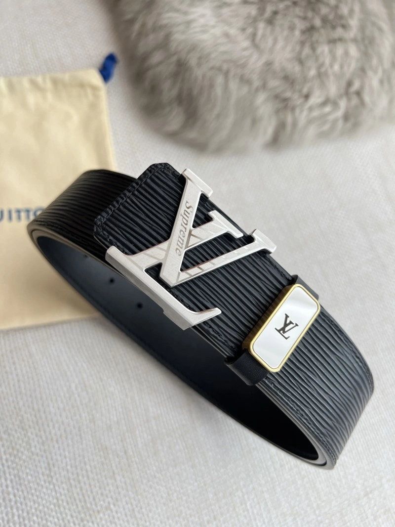 Top mirror Louis Vuitton Belts