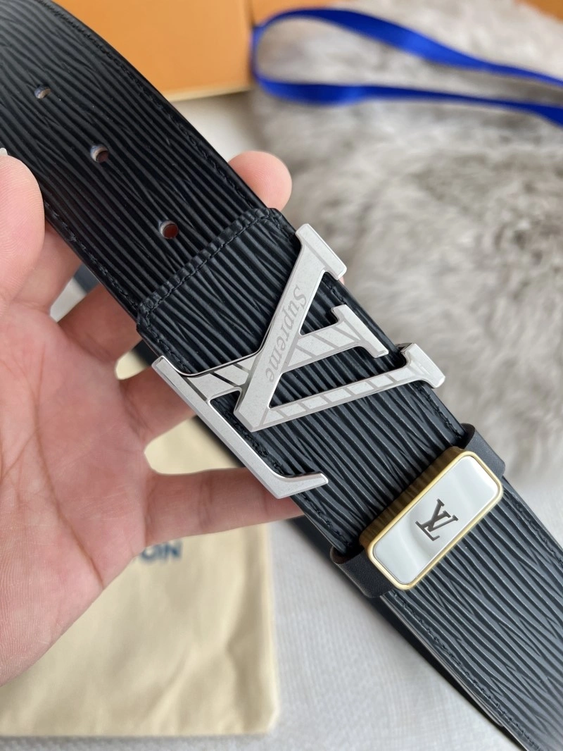 Top mirror Louis Vuitton Belts