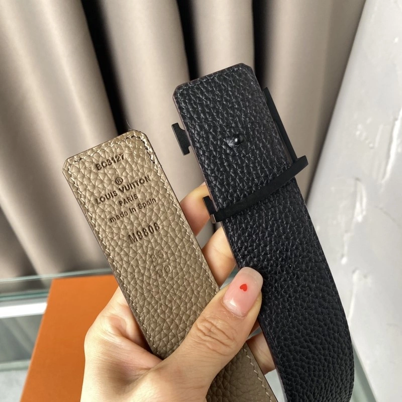Accurate model Louis Vuitton Belts