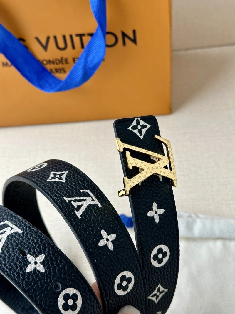 Accurate model Louis Vuitton Belts