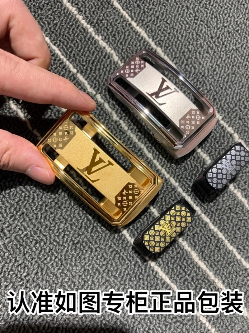 Accurate model Louis Vuitton Belts
